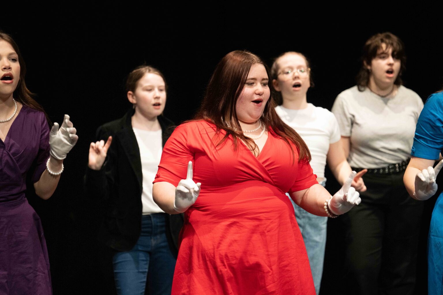 Taking to the Stage! - Wednesfield Academy